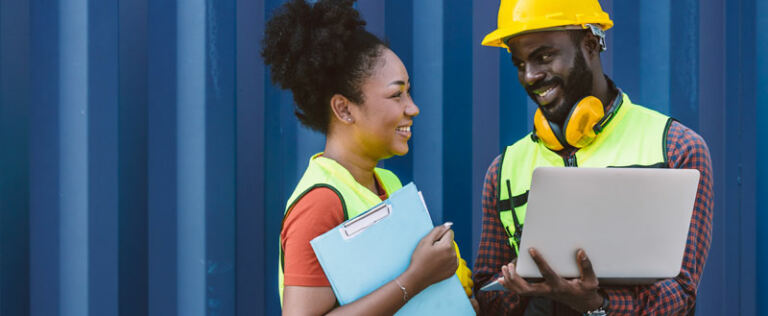 Transitaire en douane : définition, missions, avantages